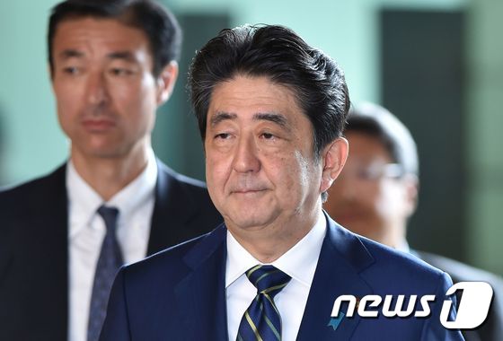 아베, 日도쿄도선거 패배 '후폭풍' 차단 부심 - 뉴스1