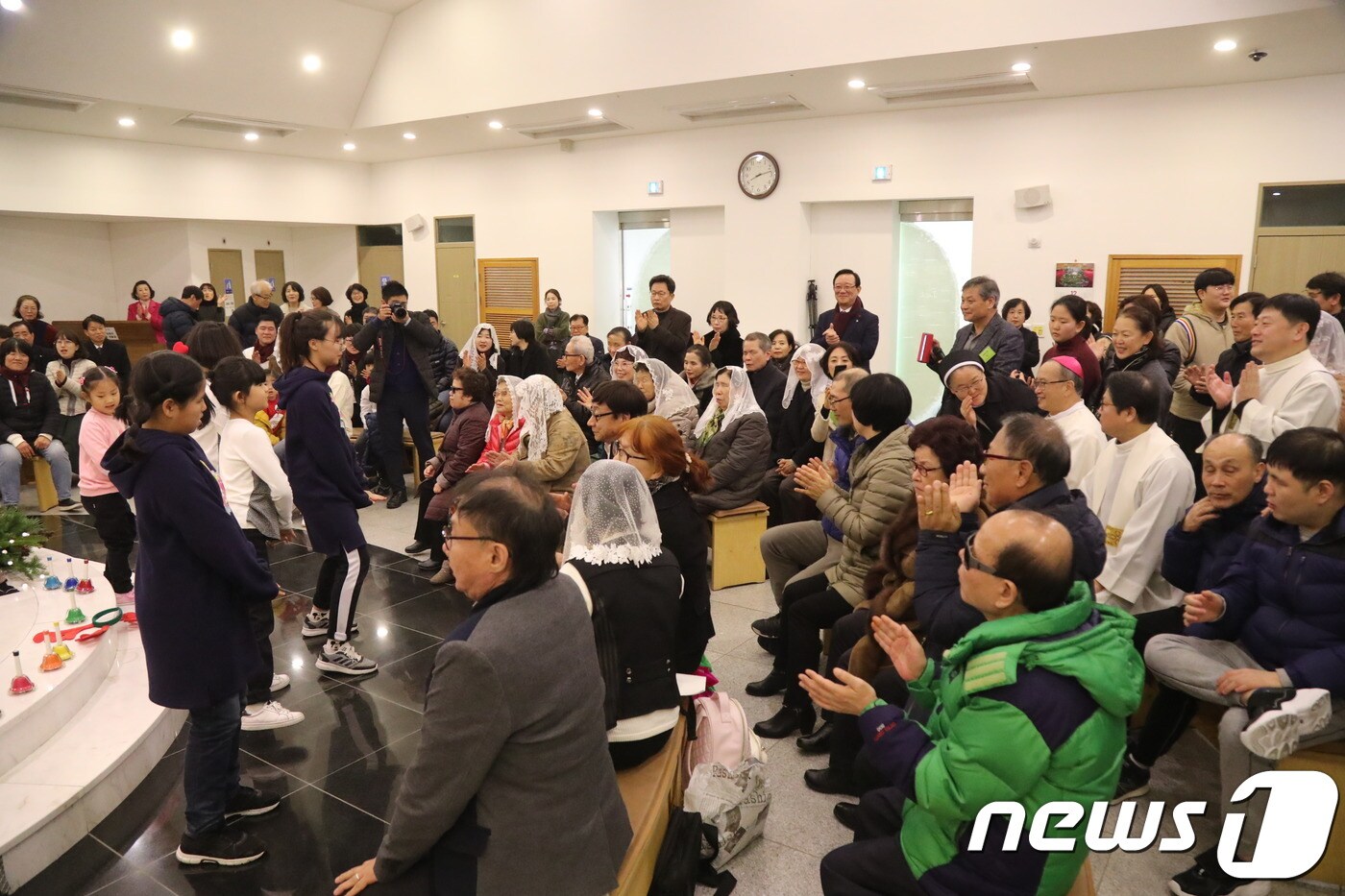 송철호 시장 병영 순교성지성당 성탄절 특별미사 참석 뉴스1