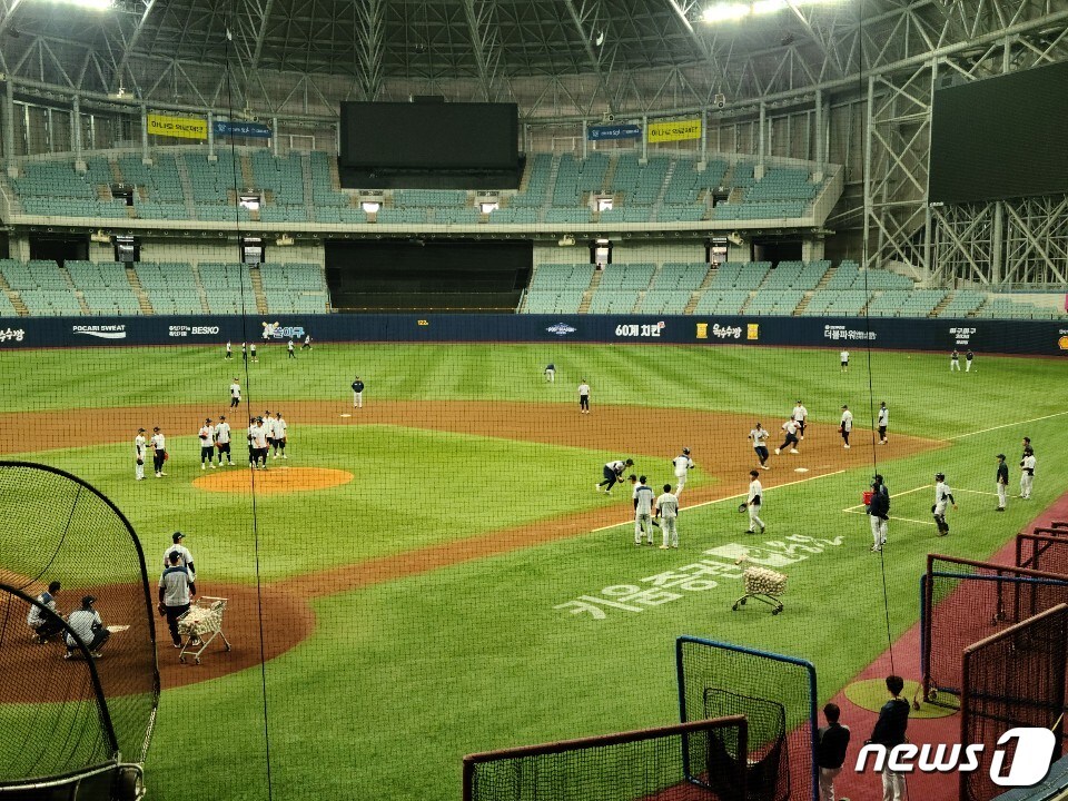 '정규시즌 1위' NC, 15일 '결전의 장소' 고척서 첫 적응훈련 - 뉴스1