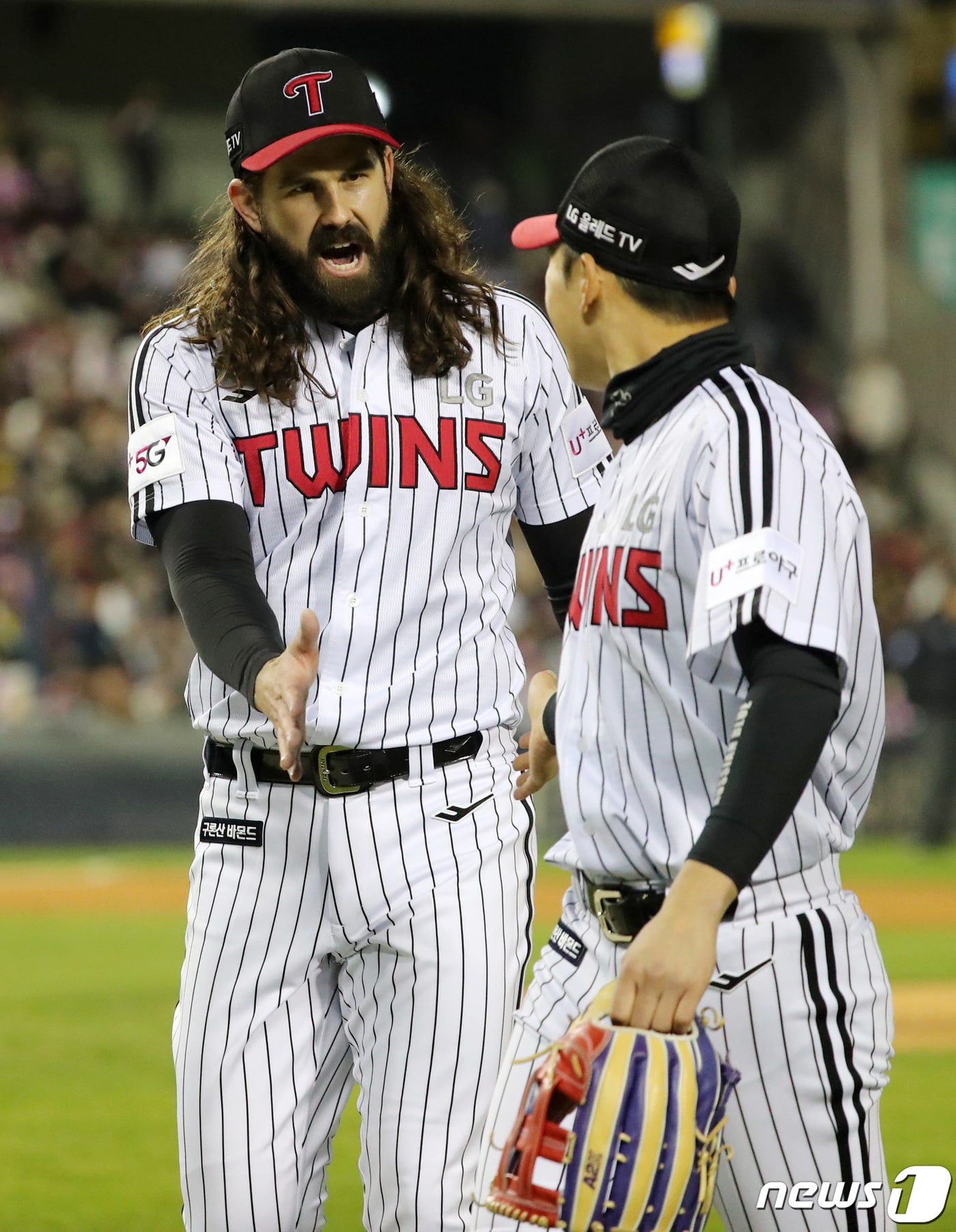 [PO1] 5전 3선승제 PO 첫판 이긴 LG, KS행 80.6% 잡았다 - 뉴스1