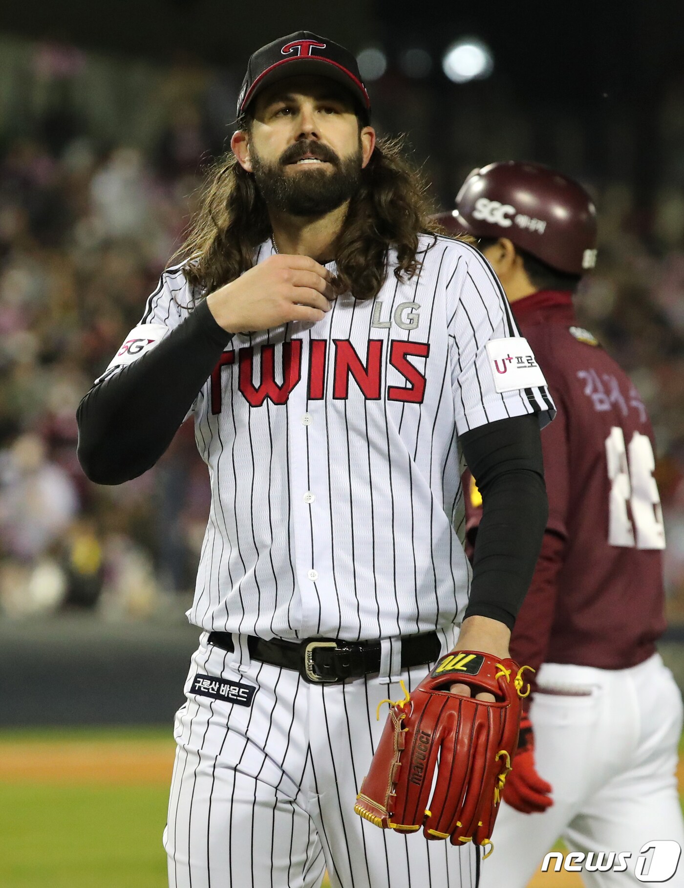 [PO3] LG 켈리, 사흘 쉬고 4차전 등판…류지현 감독 "가장 중요한 경기" - 뉴스1