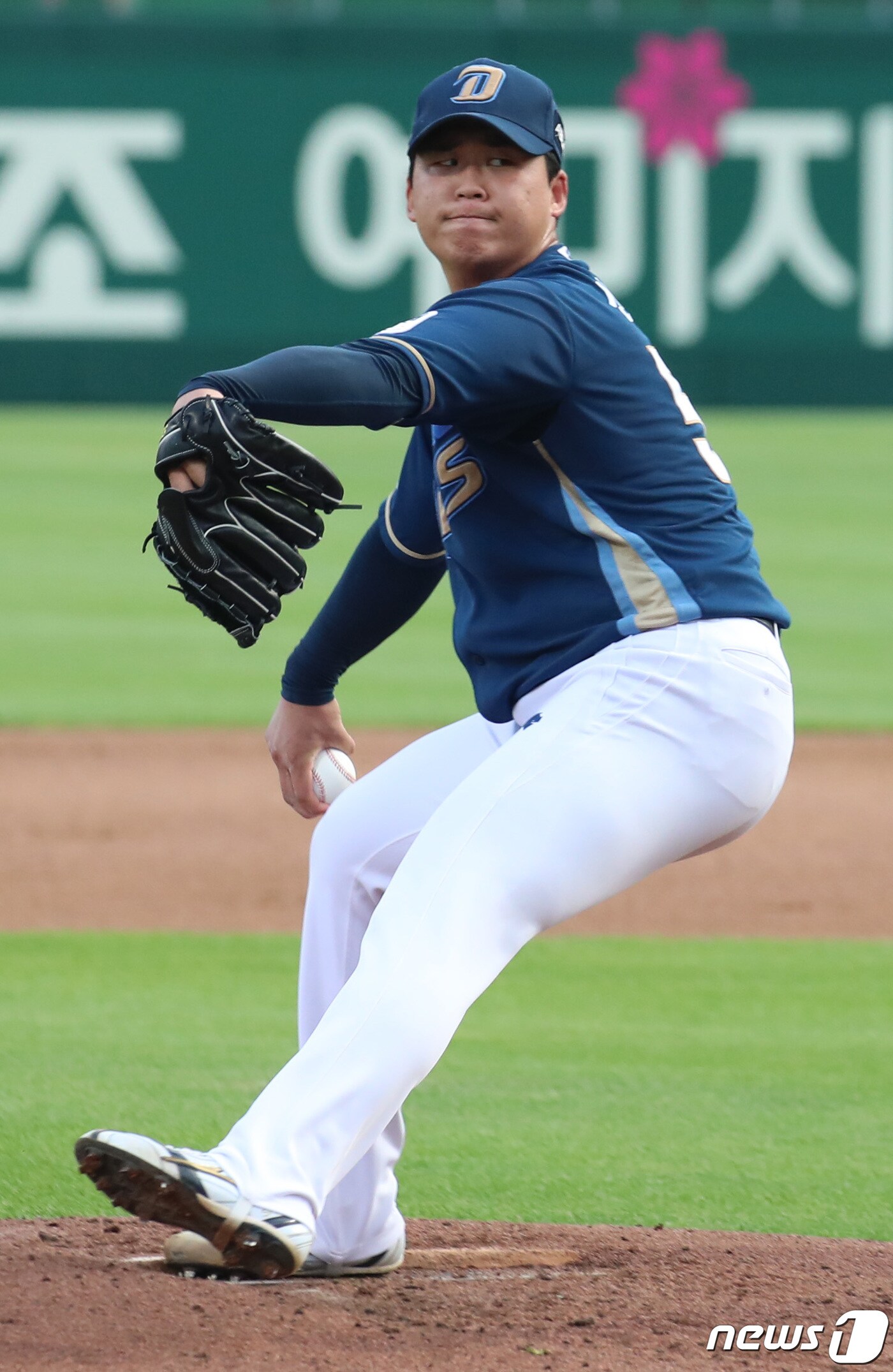 [준PO1] 페디·맥카티 없다…NC 신민혁vsSSG 엘리아스, 1차전 선발 맞대결 - 뉴스1