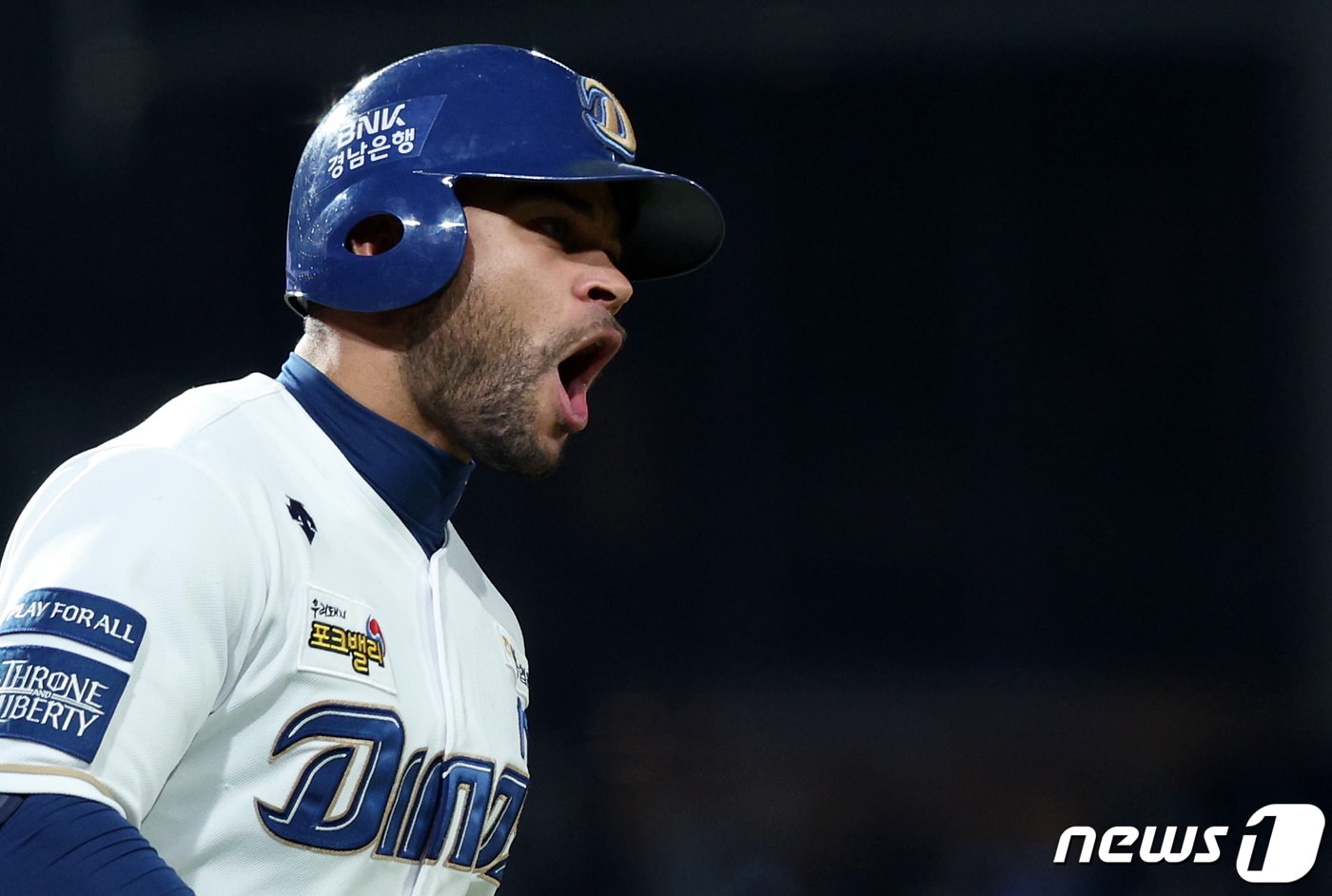 3-5→7-5…NC 마틴, SSG 노경은 상대로 재역전 3점포 작렬[준PO3] - 뉴스1