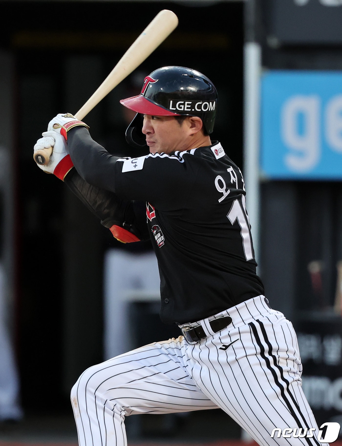 우승까지 1승 남은 LG, 5차전 선발 라인업도 그대로…타격감 최고[KS5] - 뉴스1