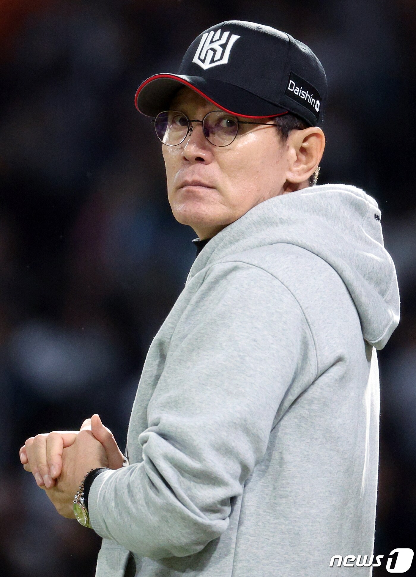 '승장' 이강철 KT 감독 "오랜만에 우리 팀다운 경기 했다"[PO3] - 뉴스1