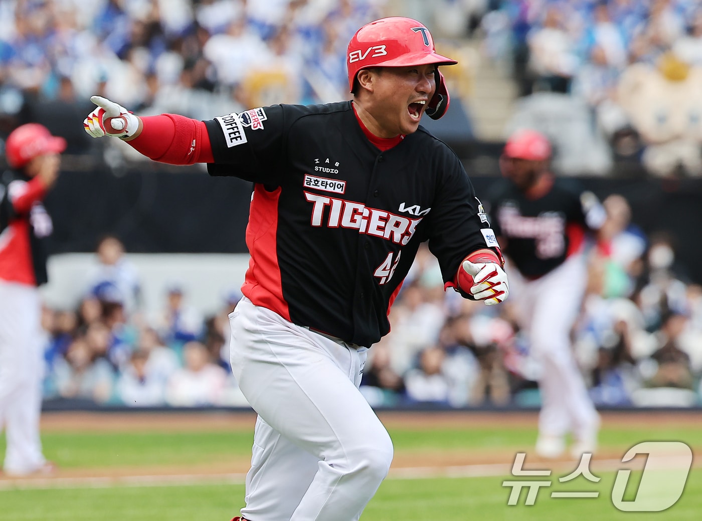 '김태군 만루포' KIA, 삼성 9-2 완파…V12까지 1승 남았다[KS4] - 뉴스1