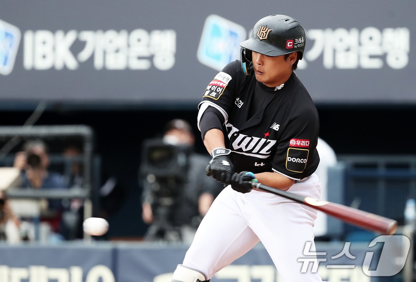 '업셋 이끈 결승타' KT 강백호 "1점 뽑았을 때, 이겼다 확신"[WC2] - 뉴스1