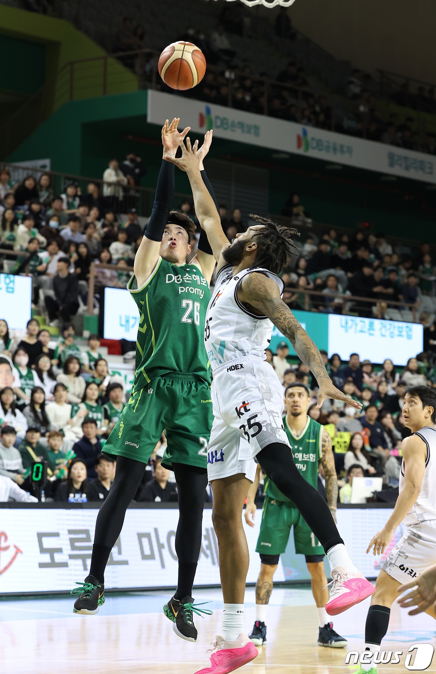 6년 만에 정규 우승 DB, 국내·외국인 MVP도 독식?…강상재·알바노 등 각축 - 뉴스1