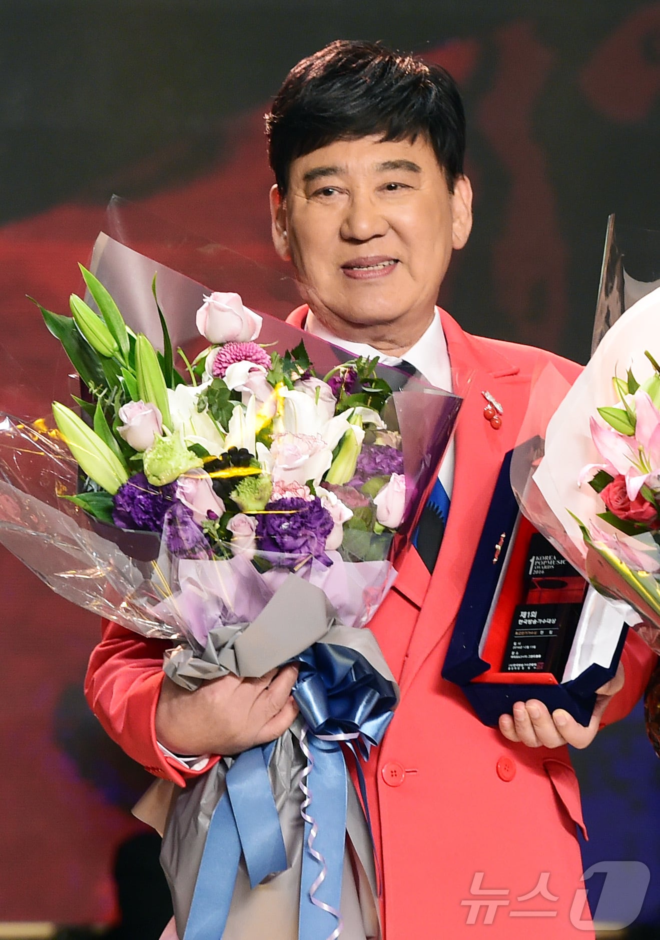 '봉선화 연정' 트로트 가수 현철 별세…향년 82세 - 뉴스1