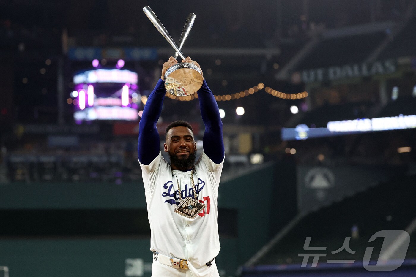 다저스 에르난데스, '오타니·저지 빠진' MLB 홈런 더비서 우승 - 뉴스1