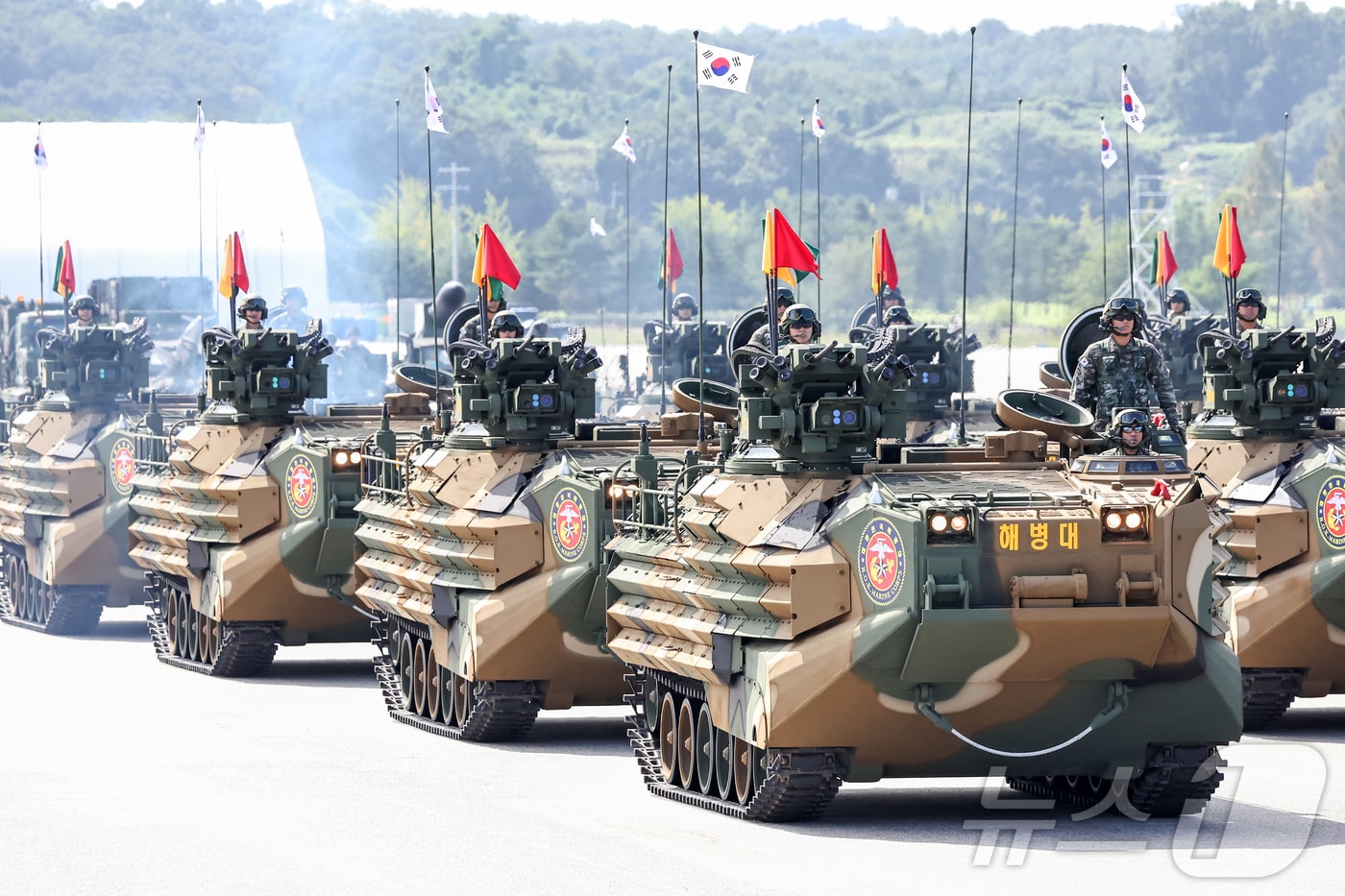KAAV 장갑차·K-55A1 자주포 '후방 카메라' 단다…성능 극대화 - 뉴스1