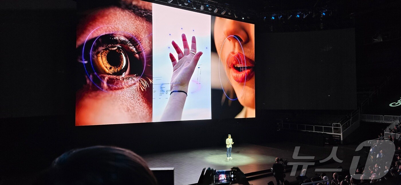 보고 듣는 AI 에이전트가 일상 해결…갤S25 넘어 XR 헤드셋에도 - 뉴스1