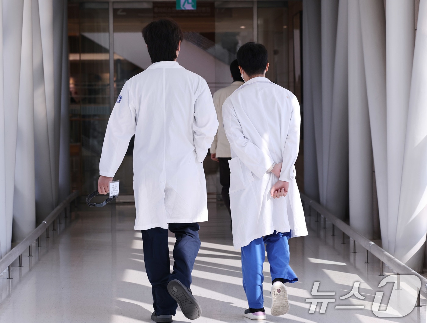 국민 1인당 年 18회 외래진료, OECD 3배…75~79세 '40.9회' - 뉴스1