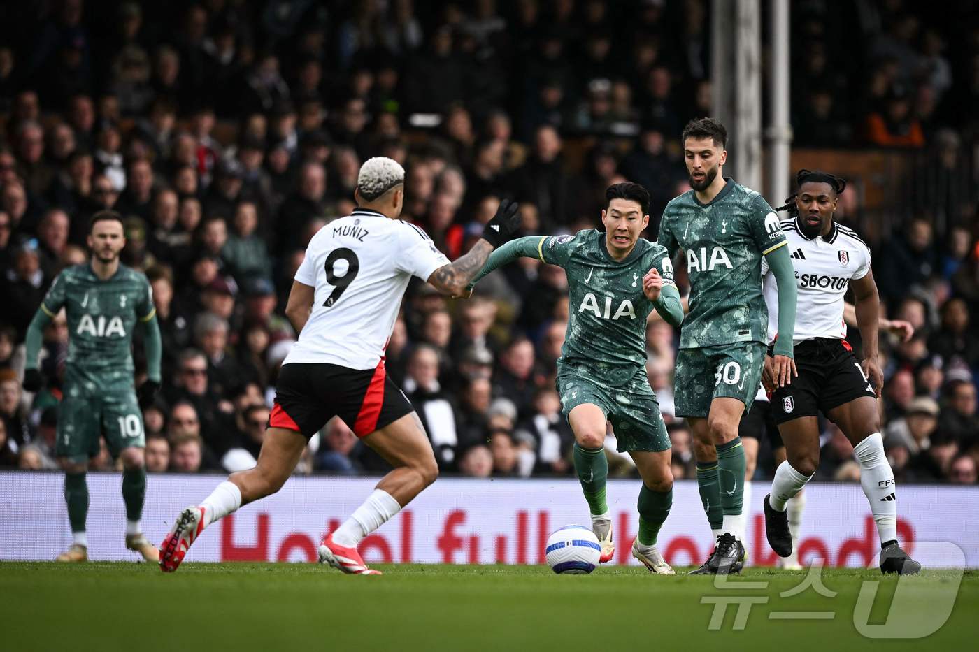 '손흥민 45분' 토트넘, 풀럼에 0-2 무기력 패배…EPL 3경기 무승 - 뉴스1