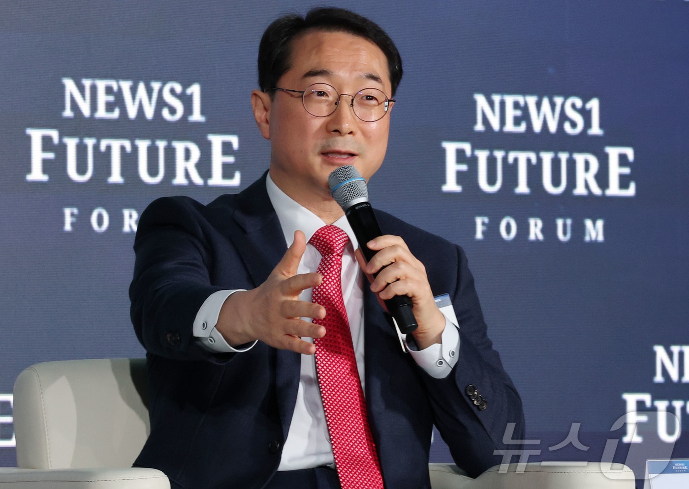 "韓, '트럼프의 문제의식' 이해해야…'동맹의 기여' 필요"[NFF2025] - 뉴스1